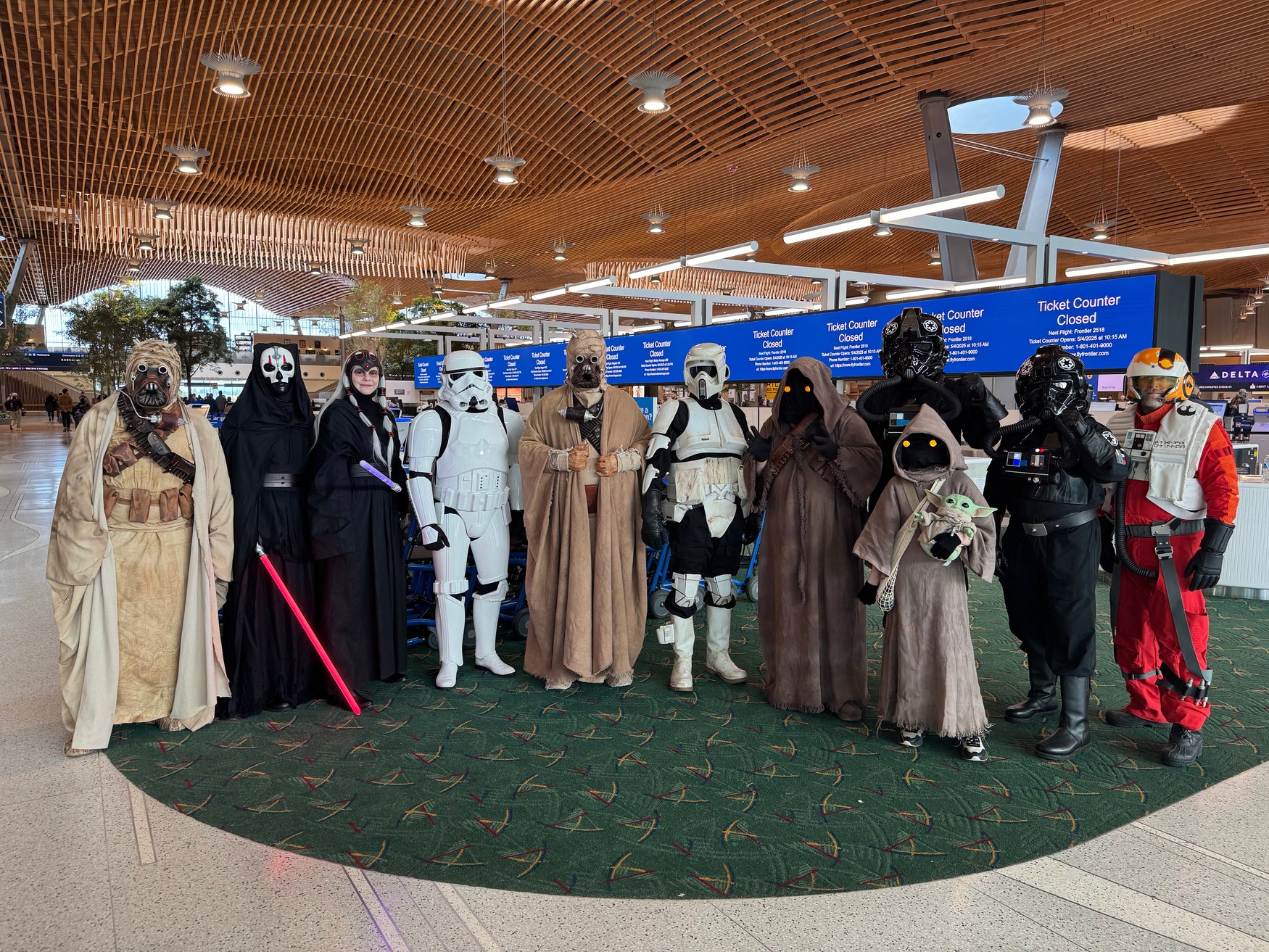 The Armory Gallery – Fan Showcases from the Outer Rim – Outer Rim Props